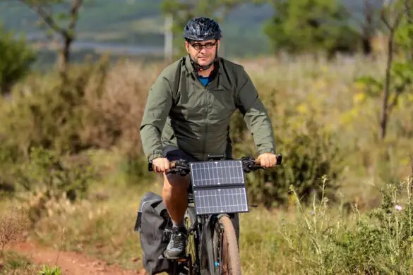 Retour terrain sur les vêtements outdoor Homme Odlo